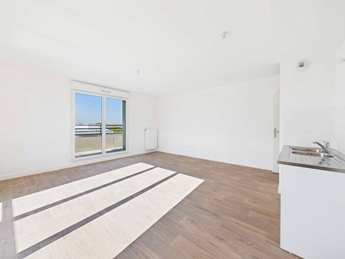 Appartement 4 pièces à Zone dActivité, Maurepas, à louer