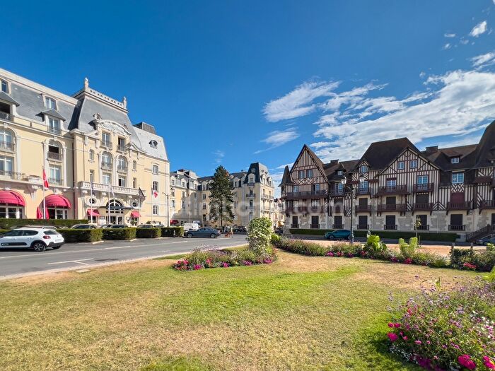 Appartement à vendre - Cabourg, Centre-ville, Clos Pasteur, Cap Cabourg - 3 pièces - 2 chambres