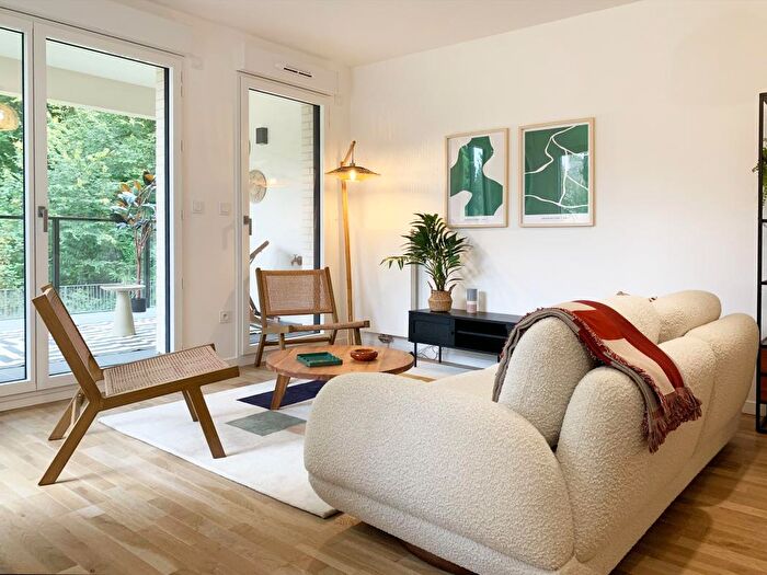 Appartement à louer - Ville-dAvray - 5 pièces - 4 chambres