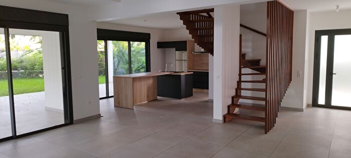 Maison 5 pièces à louer - Saint-Paul, Bellemène