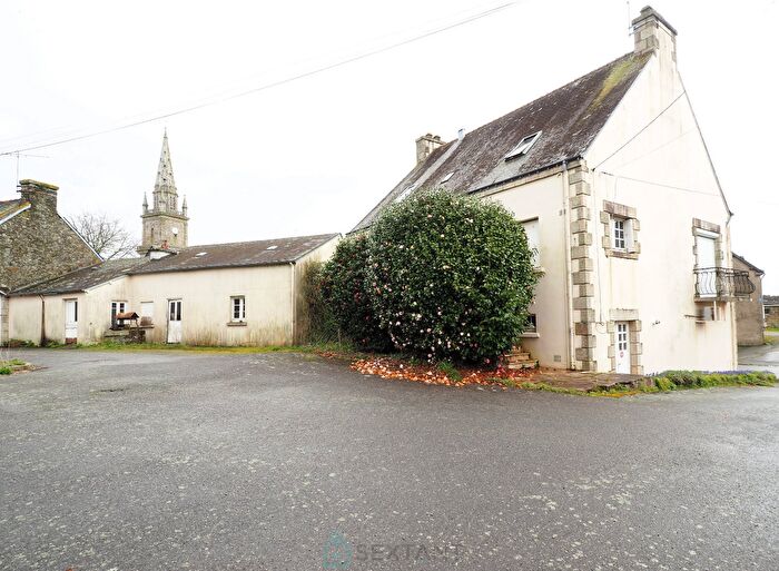 Maison 10 pièces à Pluméliau, à vendre