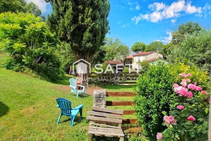 Maison à vendre - Blanzaguet-Saint-Cybard - 5 pièces - 3 chambres