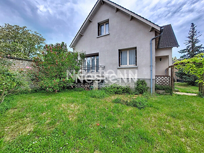 Maison 5 pièces à Angerville, à vendre