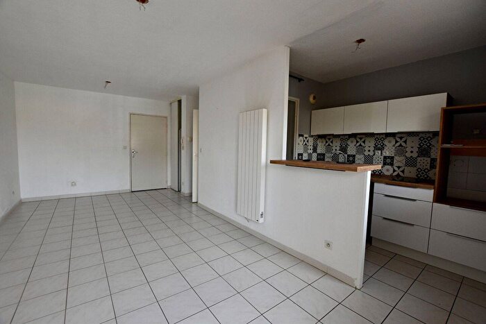 Appartement à louer - Jonquières - 2 pièces - 1 chambre