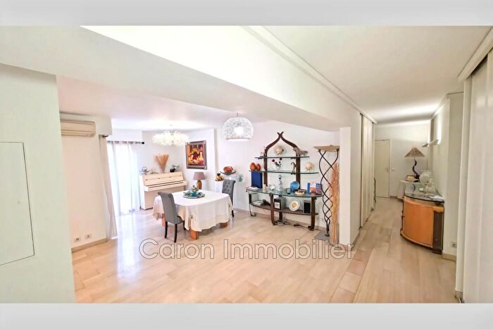 Appartement à vendre - Cannes, Carnot - 5 pièces - 4 chambres
