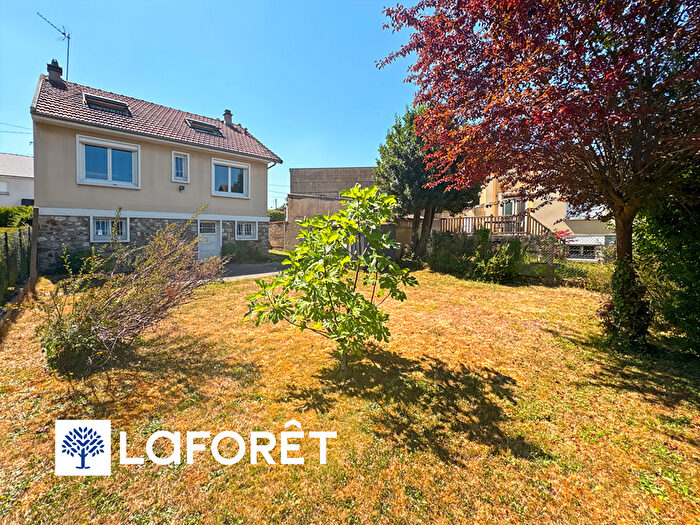 Maison à vendre - Sainte-Geneviève-des-Bois, Paul Vaillant Couturier - 5 pièces - 3 chambres