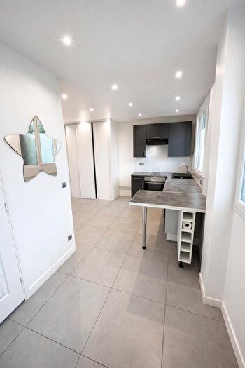 Appartement à louer - Barre-Ormesson, Deuil-la-Barre - 1 pièce