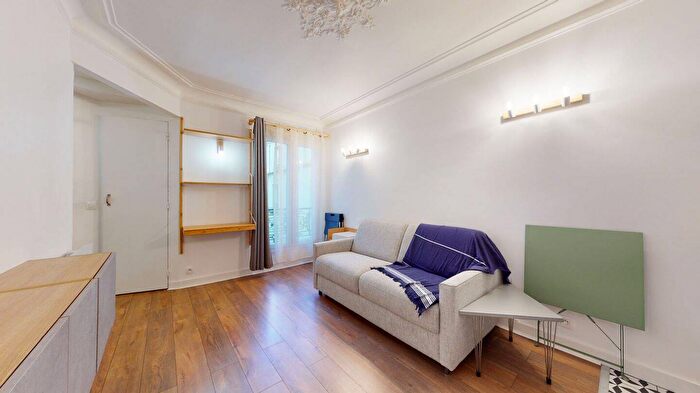 Appartement à louer - Faubourg du Temple-Hôpital Saint Louis, Paris ème arrondissement - 1 pièce