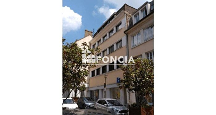 Centre, Melun : Appartement 4 pièces à louer