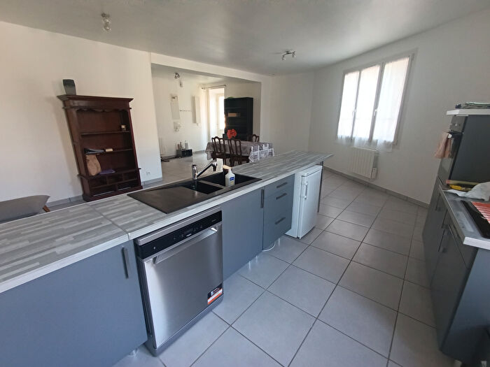 Maison à vendre - Épineu-le-Chevreuil - 4 pièces - 3 chambres