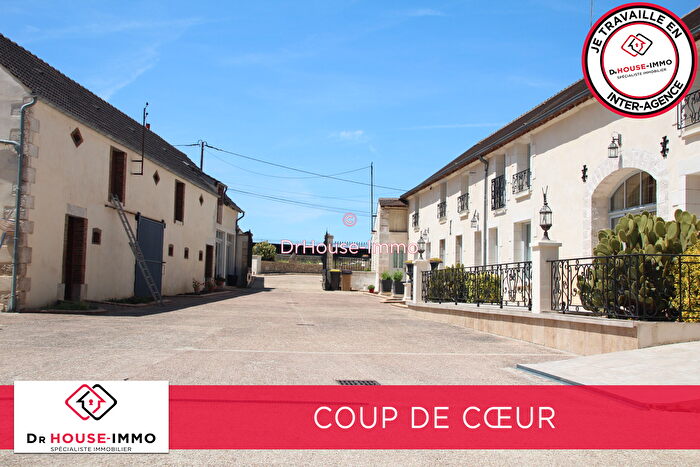 Maison 10 pièces à Préfontaines, à vendre