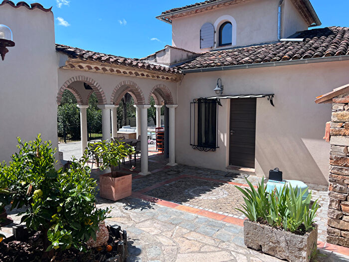 Maison à vendre - Vagnas - 5 pièces - 3 chambres