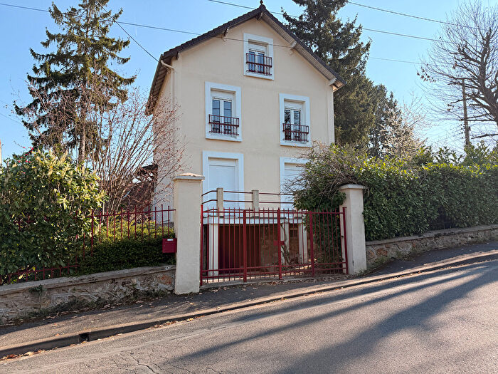 Maison à louer - Villebon-sur-Yvette - 5 pièces - 3 chambres