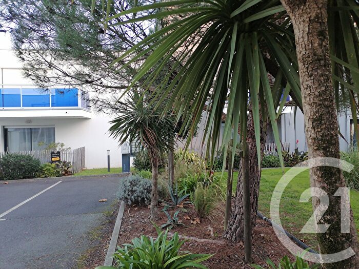 Appartement à vendre - Saint-Gilles-Croix-de-Vie - 2 pièces - 1 chambre