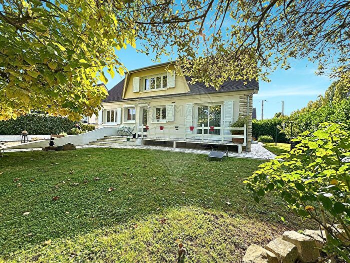Maison 8 pièces à Crépy-en-Valois, Péguy, à vendre