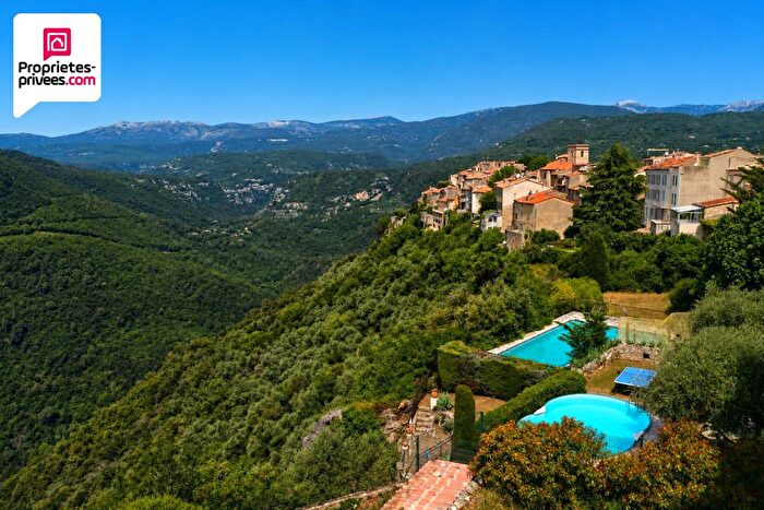 Maison 5 pièces à vendre à Saint-Cézaire-sur-Siagne