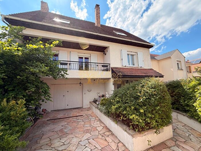 Pontault-Combault, Mairie, Rouxel : Maison 7 pièces à vendre