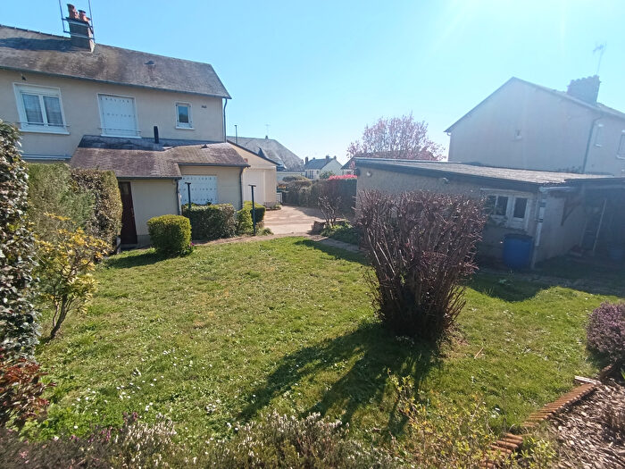 Maison à vendre - Loué - 4 pièces - 2 chambres