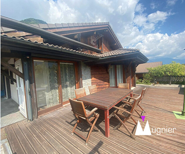 Maison à vendre - Taninges - 4 pièces - 2 chambres