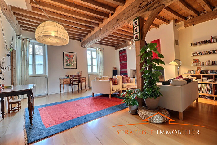Maison à vendre - Saint-Martin-sous-Montaigu - 11 pièces - 7 chambres