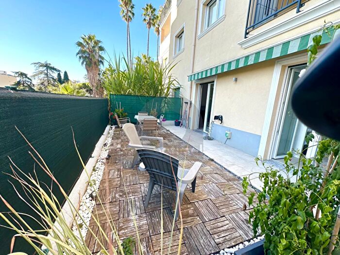 Appartement à vendre - Menton, Hôtel de Ville, Vieille Ville, Musée, Madone, Carnolès - 3 pièces - 2 chambres