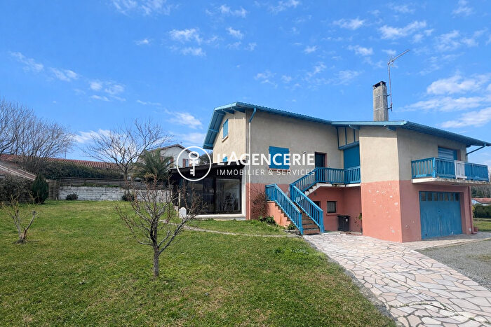 Maison à vendre - Arcangues - 9 pièces - 6 chambres