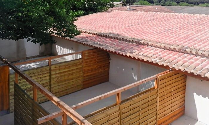 Maison à vendre - Sanilhac-Sagriès - 2 pièces - 1 chambre