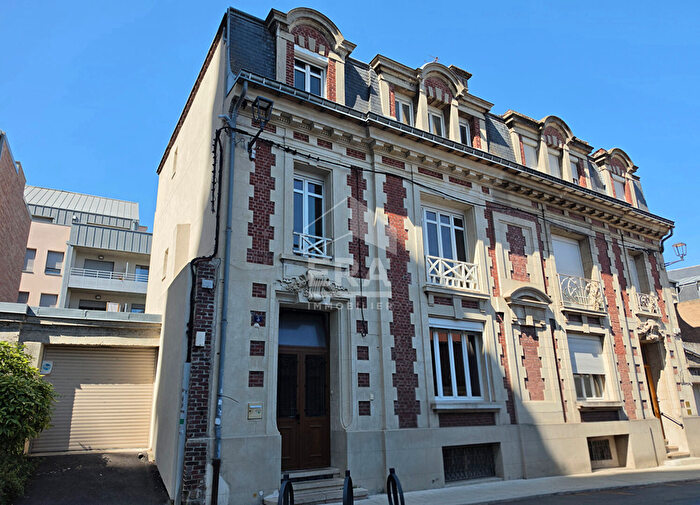 Maison 9 pièces à vendre à Saint-Quentin, Centre-ville