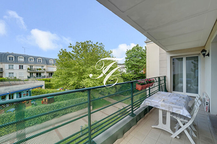 Appartement 3 pièces à vendre - Saint-Cloud, Pasteur, Magenta