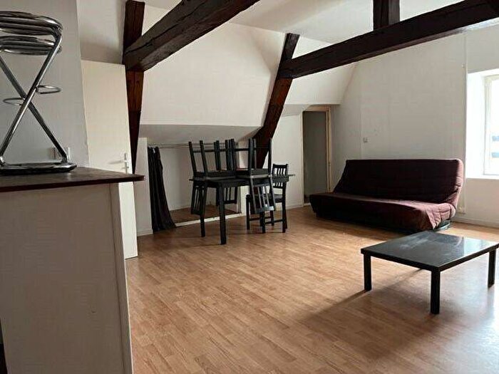 Appartement à louer - Plateau, Laon - 2 pièces - 1 chambre