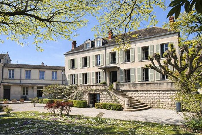 Chalon-sur-Saône : Maison 10 pièces à vendre