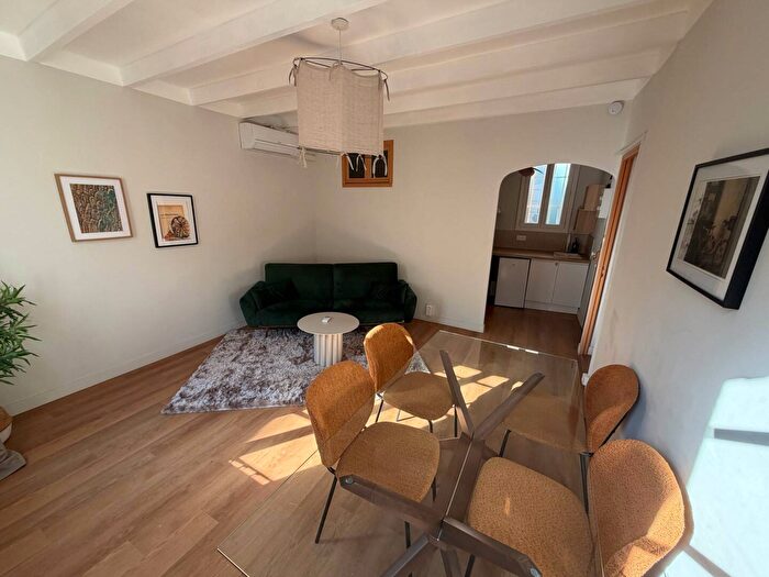 Appartement à louer - Centre Ville, Aix-en-Provence - 2 pièces - 1 chambre