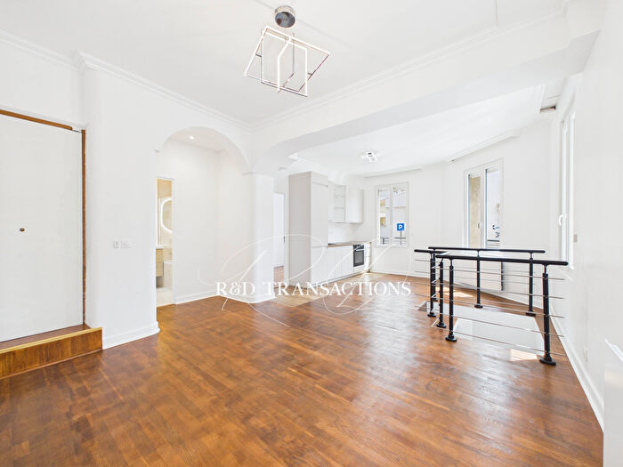 Appartement 4 pièces à Suresnes, Carnot, Gambetta, à vendre