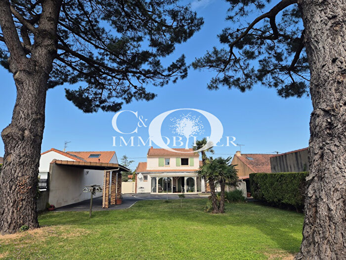 Maison à vendre - Les Sorinières - 6 pièces - 3 chambres