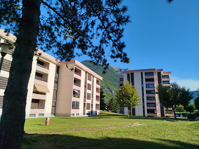 Appartement à vendre - Faverges - 4 pièces - 3 chambres