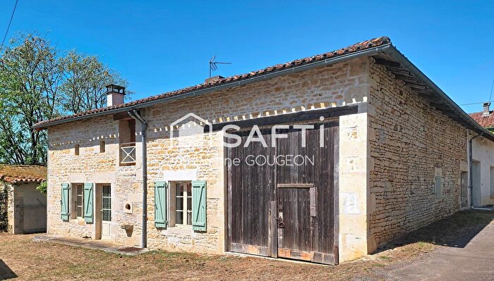 Maison 8 pièces à Chassiecq, à vendre