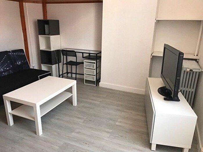 Appartement à louer - Saint-Étienne, Couriot, Tarentaise, Beaubrun - 1 pièce