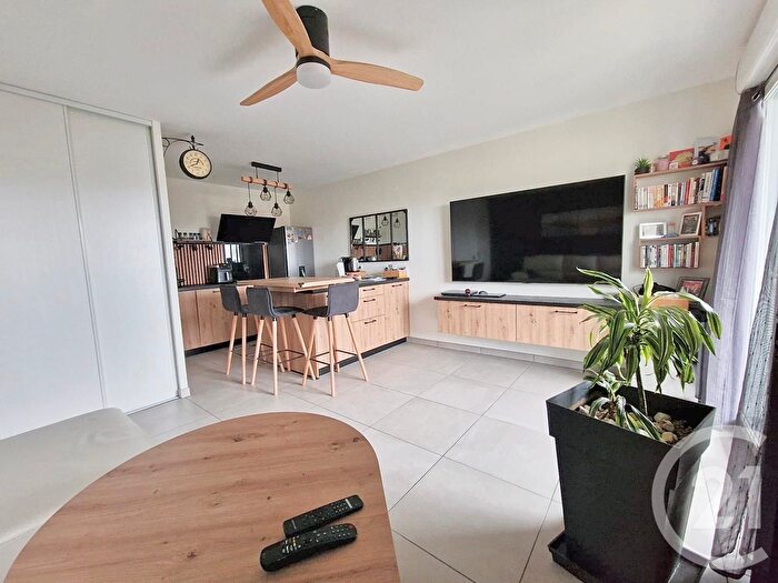 Appartement à vendre - Villiers-sur-Marne, Les Stades - 2 pièces - 1 chambre