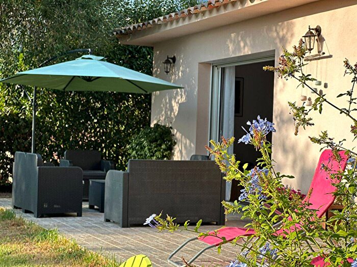 Maison 5 pièces à Peri, à louer