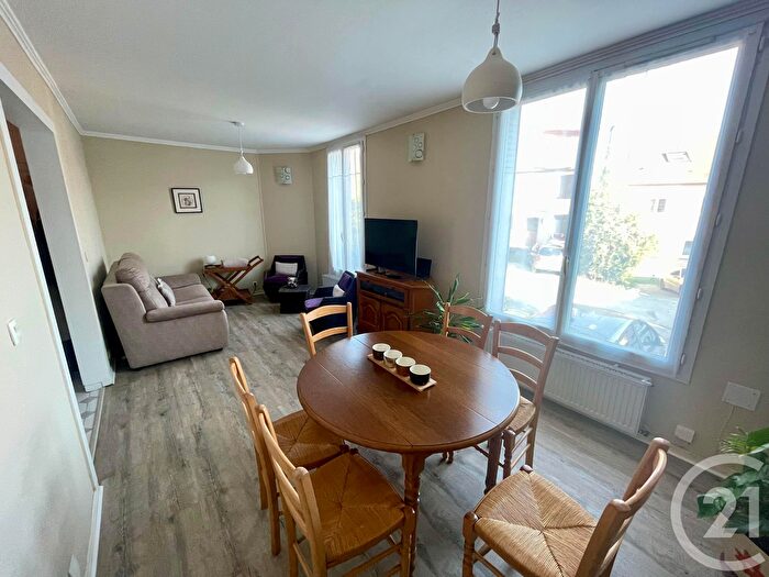 Appartement à vendre - Claye-Souilly - 3 pièces - 2 chambres