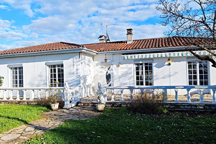 Maison à vendre - Ambarès-et-Lagrave, Centre-ville, Lagrave, Les Erables, Chêne Vert - 4 pièces - 3 chambres