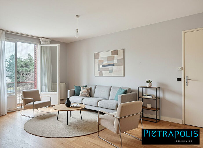 Appartement à vendre - Villefranche-sur-Saône, Nord Est - 3 pièces - 2 chambres