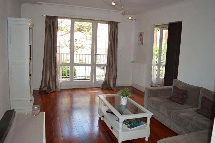 Appartement à louer - Centre Montmorency Centre - 3 pièces - 2 chambres