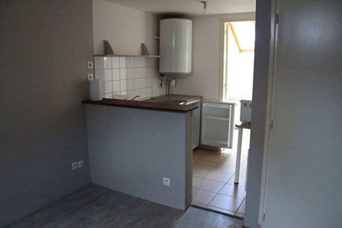 Appartement 1 pièce à louer - Saint Genest-La Butte, Nevers