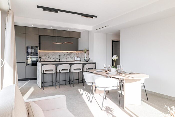 Appartement à vendre - Nice, Valrose - 3 pièces - 2 chambres