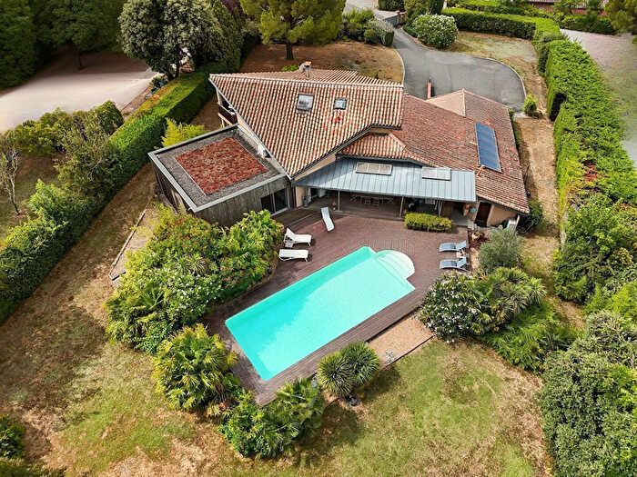 Maison à vendre - Aureville - 6 pièces - 4 chambres