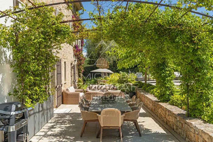 Maison à vendre - Valbonne - 8 pièces - 4 chambres