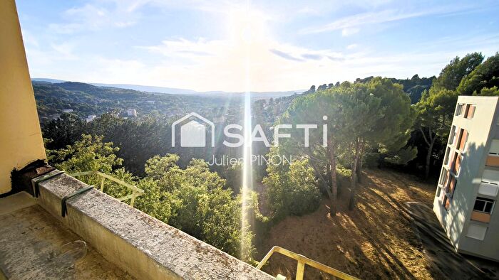 Appartement à vendre - Apt - 4 pièces - 3 chambres