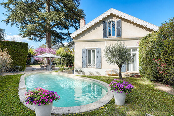 Maison 9 pièces à vendre à Oullins, Glacière, Montmein