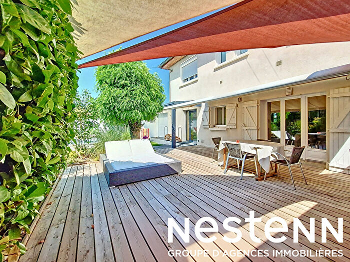 Maison à vendre - Saint-Bonnet-de-Mure - 6 pièces - 3 chambres